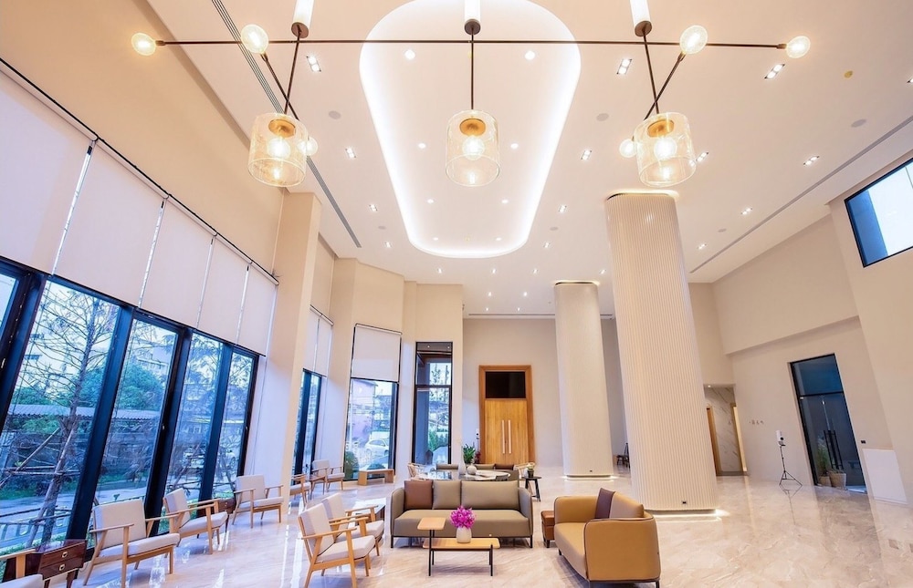 Hotel Wisma Ratchaburi in Ratchaburi | 2025 Updated prices, deals ...