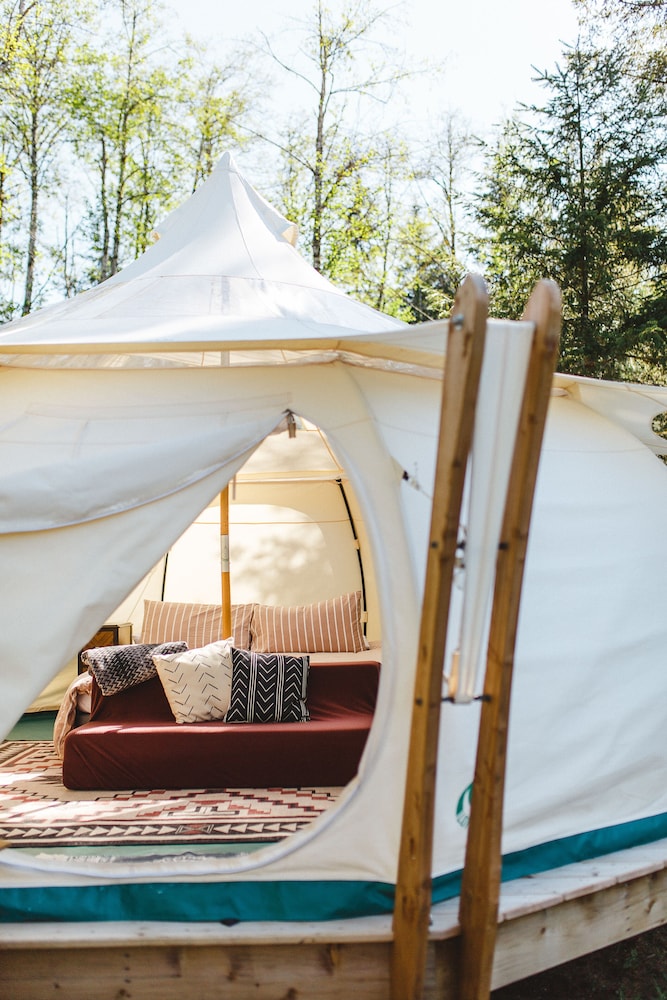 Smith Lake Farm in | 2023 Updated prices, deals - Klook United States