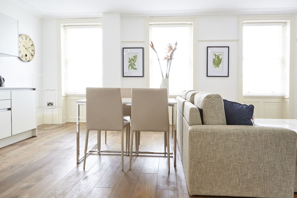 11 Redcliffe Parade in Bristol | 2024 Updated prices, deals - Klook ...