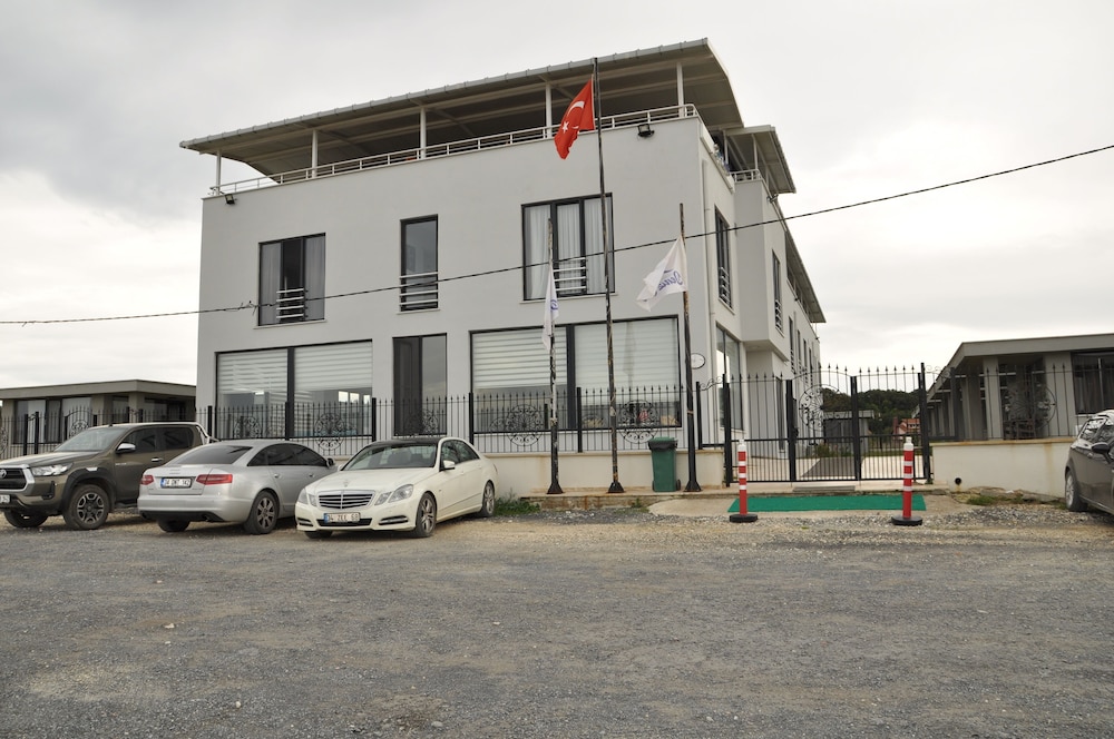 YALIKÖY DENİZ OTEL in Istanbul | 2024 Updated prices, deals - Klook ...