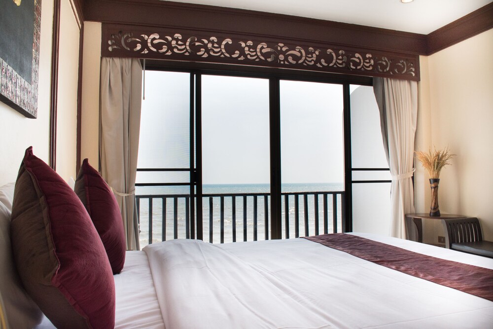 Sea Memories White Sand Beach Hotel in Hua Hin | 2025 Updated prices ...