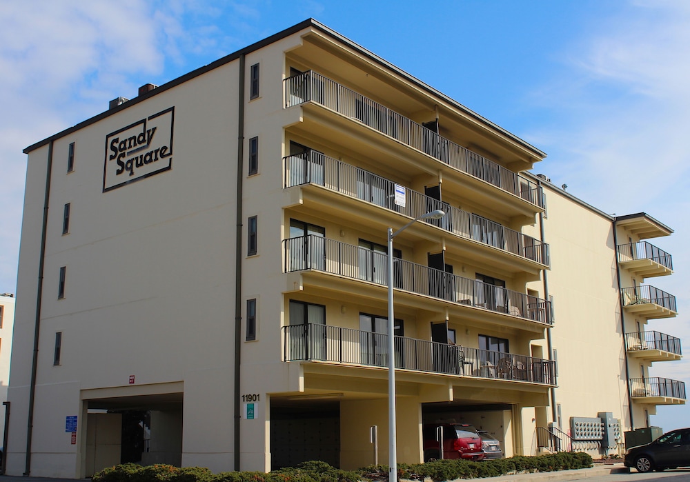 Sandy Square Resort By Kees Vacations in | 2025 Updated prices, deals ...