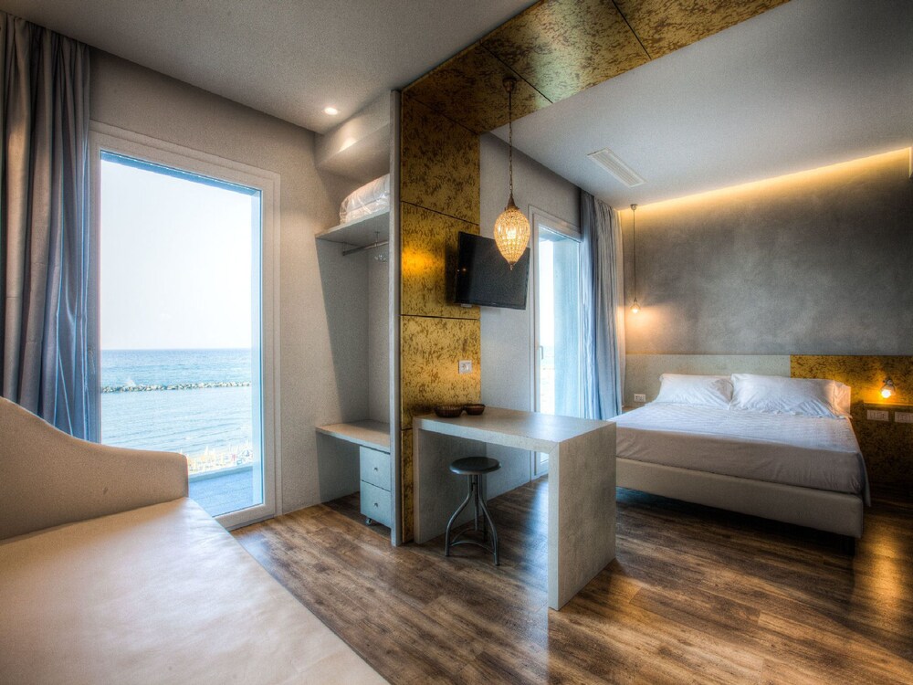Bell Suite Hotel in Bellaria-Igea Marina | 2024 Updated prices, deals ...