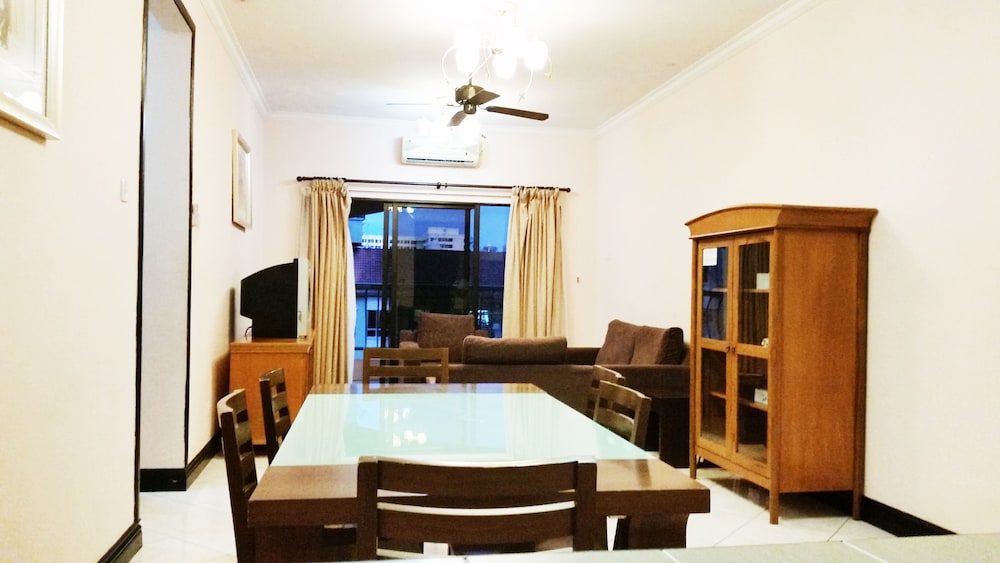 KK Marina Court Resort Vacation Condos in Kota Kinabalu | 2025 Updated ...