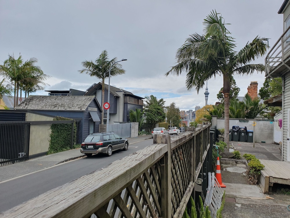 Uenuku Lodge in Auckland | 2023 Updated prices, deals - Klook ...