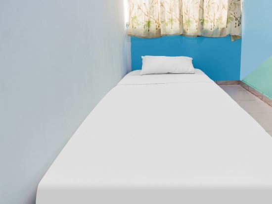 SPOT ON 92323 Ririn Homestay in Batam | 2024 Updated prices, deals ...