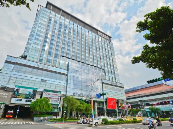 Q Square Fashion Apartment in Taipei | 2024 Updated prices, deals ...