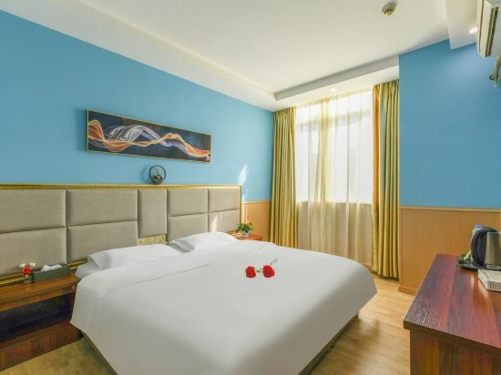 Yibin Xinrong Business Hotel in Yibin | 2024 Updated prices, deals ...