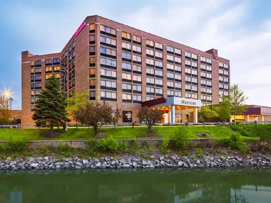 Sheraton Lisle Naperville Hotel in | 2023 Updated prices, deals - Klook ...