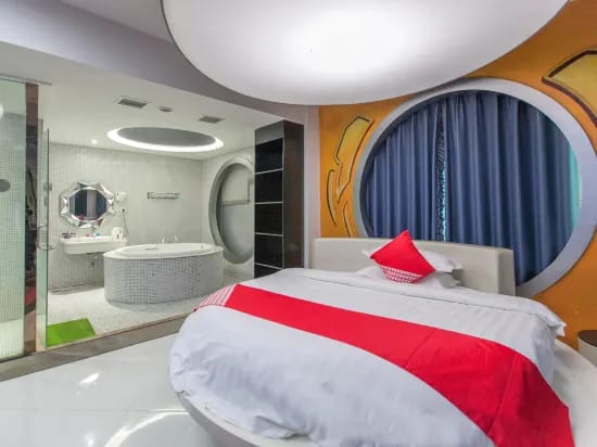 Inception Theme Hotel in Huangshi | 2024 Updated prices, deals - Klook ...