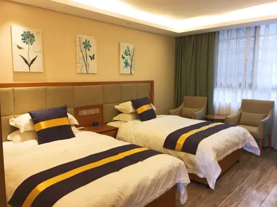 Shunan Zhuhai Youyi Village Hotel in Yibin | 2025 Updated prices, deals ...