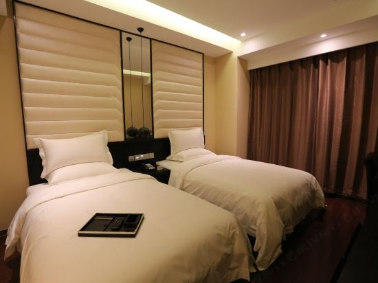 Mengzhe Hotel Chain (Langfang Wanda Railway Station) in Langfang City ...