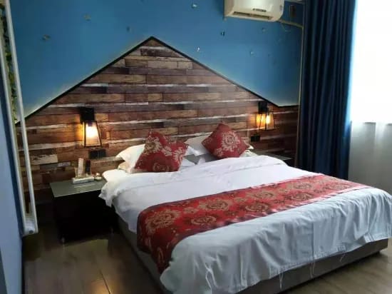 Lanting Holiday Hotel in Nanyang | 2025 Updated prices, deals - Klook ...