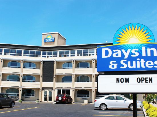 Days Inn & Suites by Wyndham North Bay Downtown in Kingston | 2024 ...
