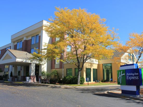 Fairfield by Marriott Inn & Suites Madison South in Madison | 2024 ...