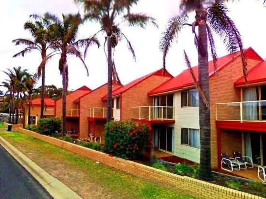 Sapphire Court Holiday Units in Merimbula | 2025 Updated prices, deals ...