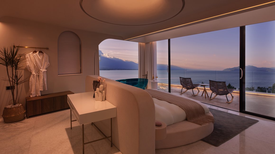 Water flows in moon Hotel in Dali | 2025 Updated prices, deals - Klook ...