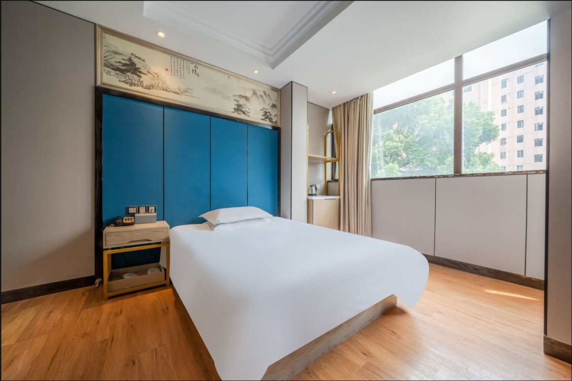 Jitai Hotel (Shanghai Xujiahui Jiaoda Yishan Road Subway Station) in ...