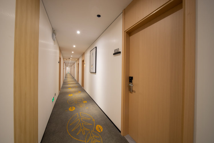 Changee Hotel MINI (Shanghai Zhoupu Fanrong Road Subway Station) ใน ...