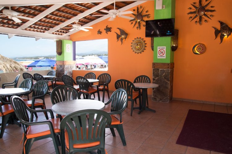 Decameron Los Cocos Guayabitos, Ramada All-Inclusive Resort in ...