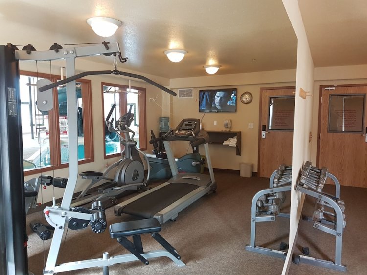 Super 8 by Wyndham Fort Nelson BC in | 2026 Updated prices, deals ...